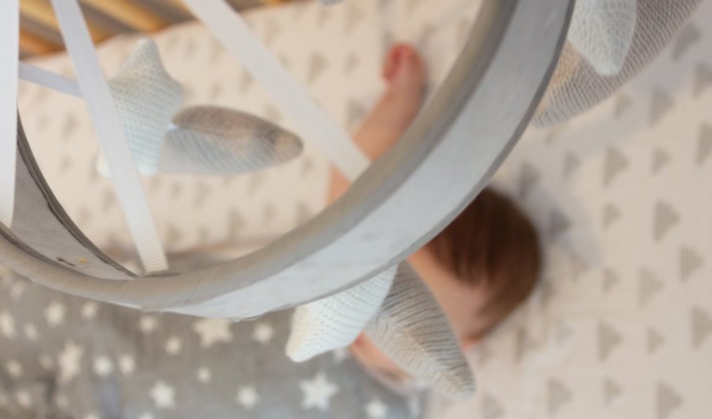3 Reasons to Use a Musical Mobile For Your Baby and What to Look for ...